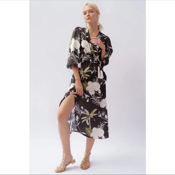 Lobo Rosa | Dresses | Lobo Rosa Floral Wrap Dress Small Perfect ...